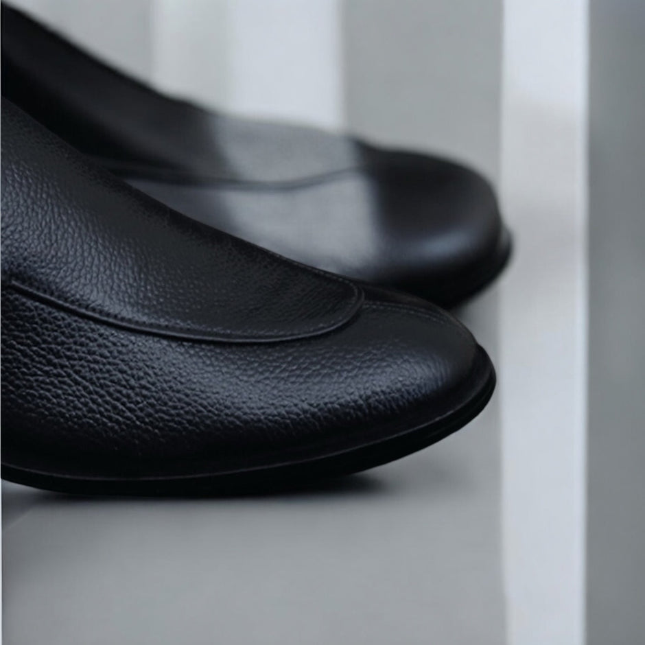 Loafers – Monarch Step